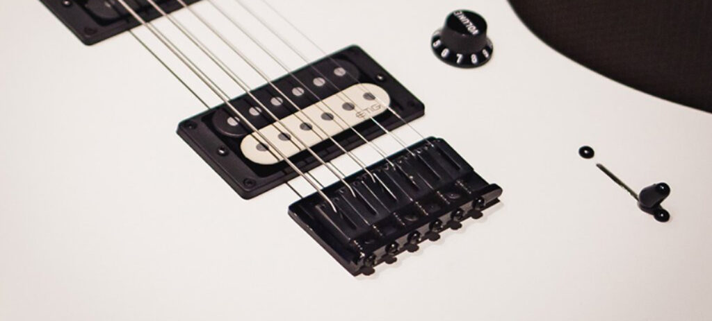 Guitar Bridge Types - Learn Everything About Them! (2023)